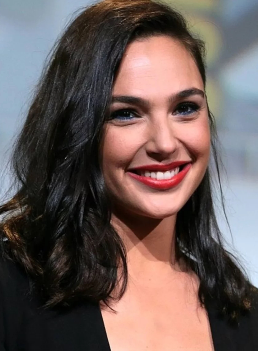 Gal Gadot - Biografia, Filmes e Informações Pessoais