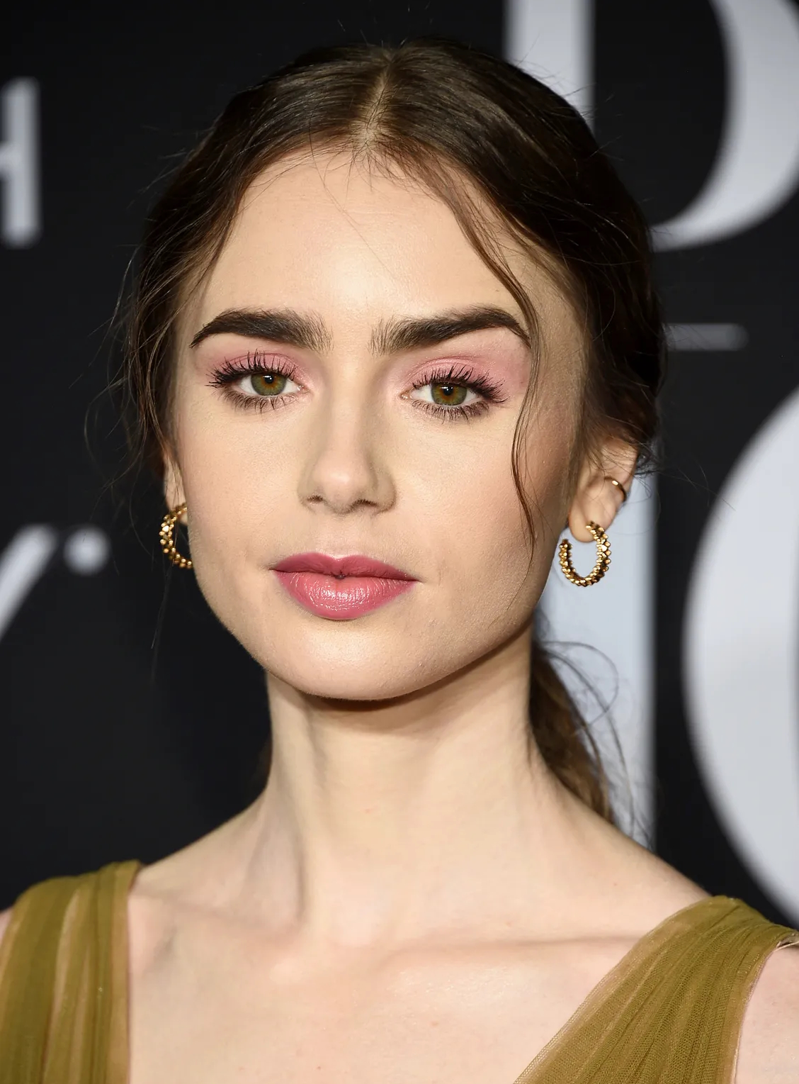 Lily Collins - Biografia, Filmes e Informações Pessoais